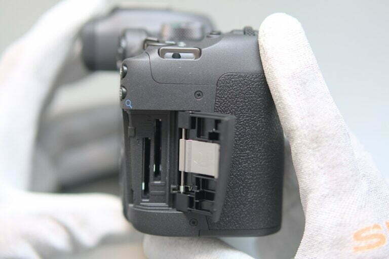 Insider: Canon EOS R7 disassembly and teardown | IRreCams