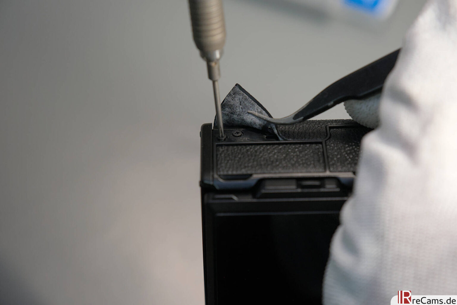 Insider: Fujifilm X-T5 Disassembly and Teardown | IRreCams